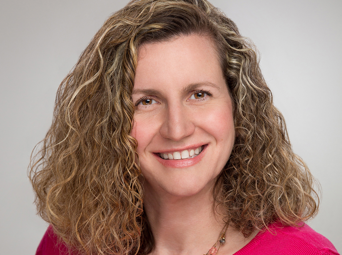 Alumna Lisa Worthington-Groce wins regional teaching award - UNC School ...
