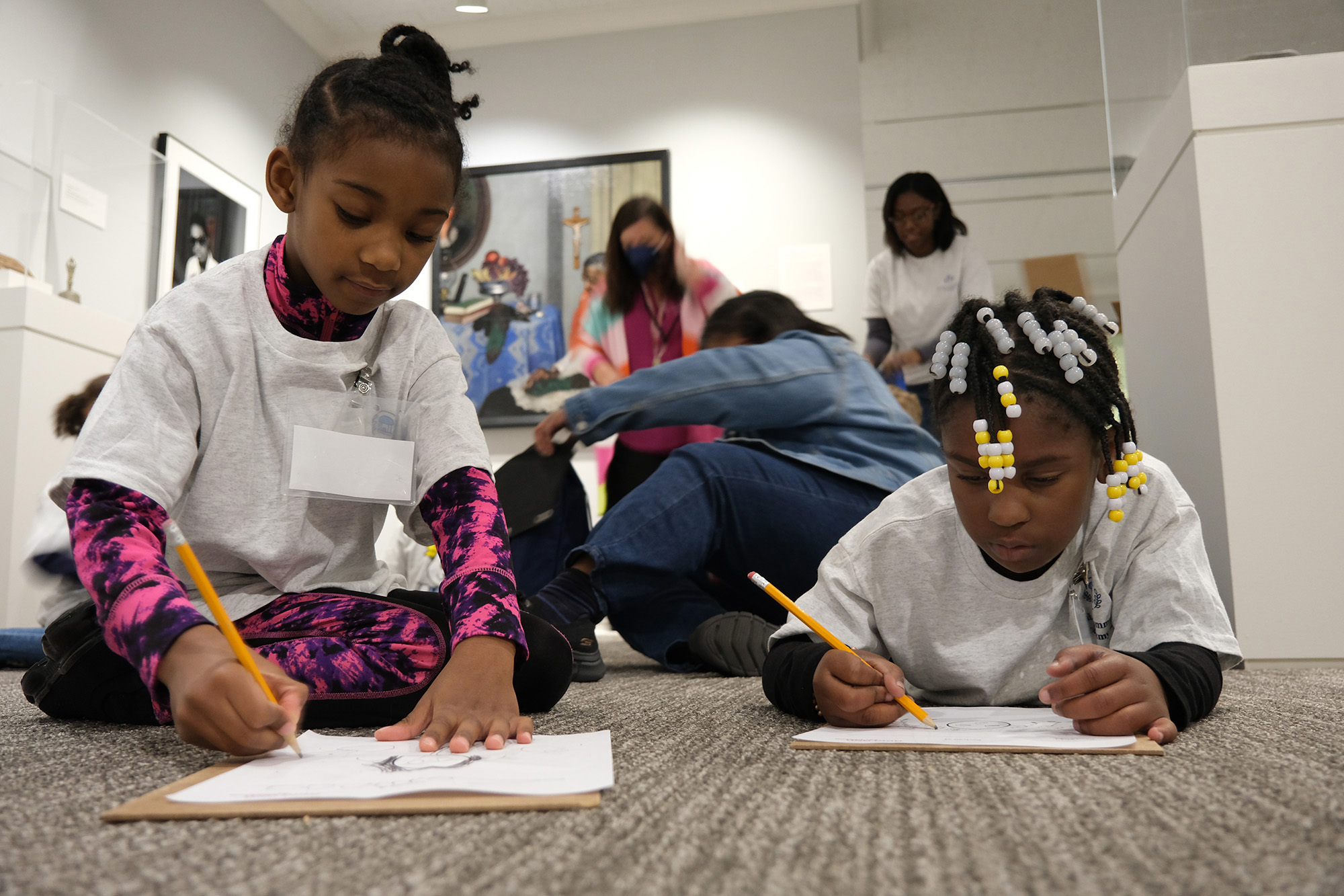 Carolina Community Academy students look closely - UNC School of Education